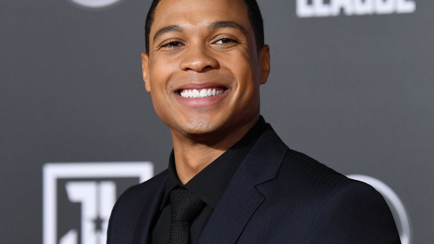 Ray Fisher Wants An Apology From Warner Bros. Pictures